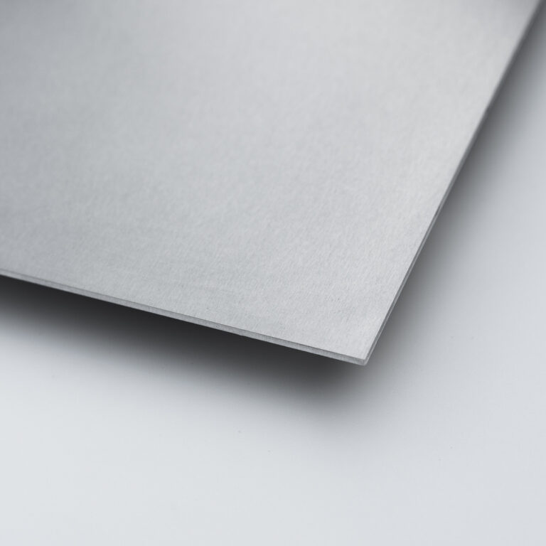 Maßgefertigte Bleche und Rohre für Ihr Projekt – Steel Buddy